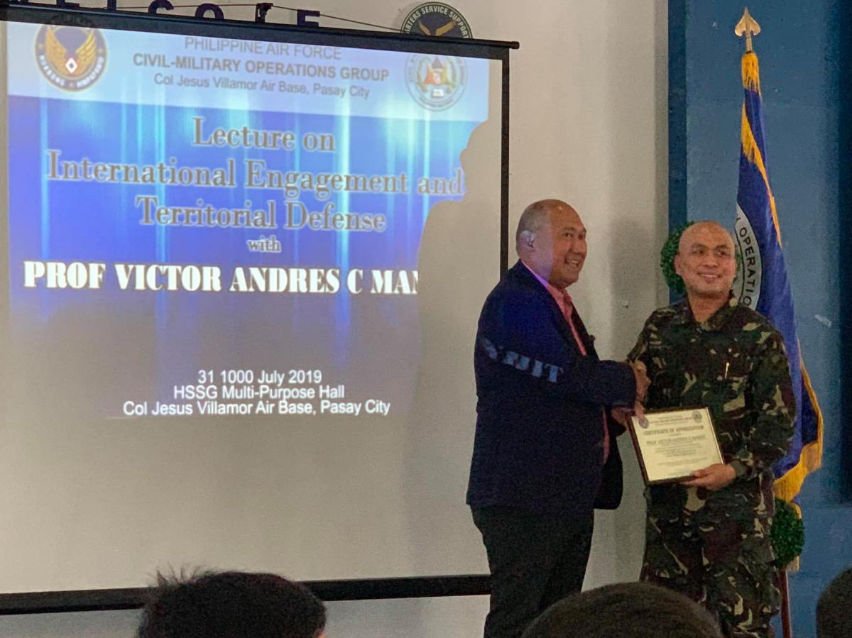 Briefing for the Philippine Air Force Civil-Military Operations Group ...