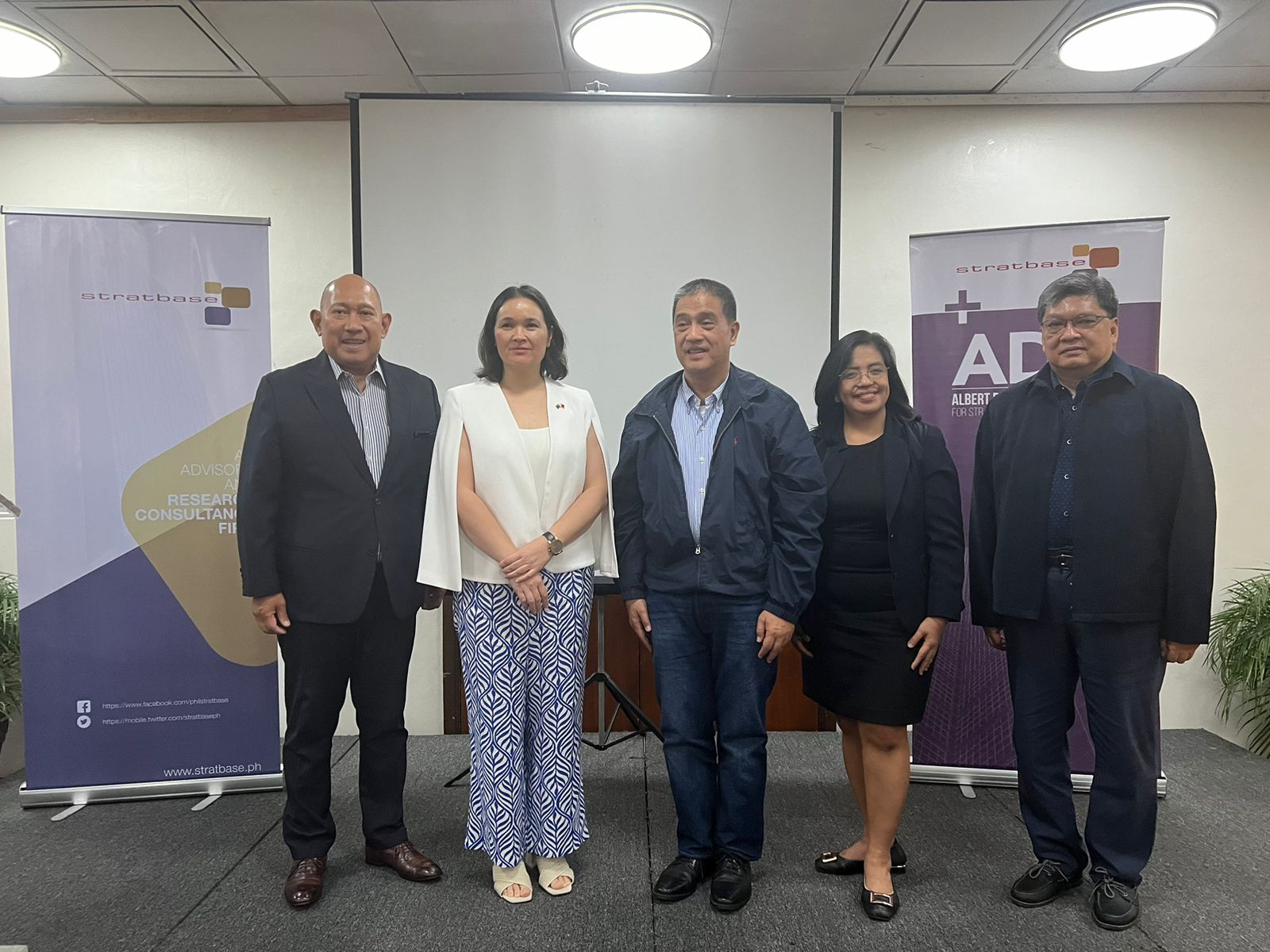 Commentaries – Stratbase ADR Institute