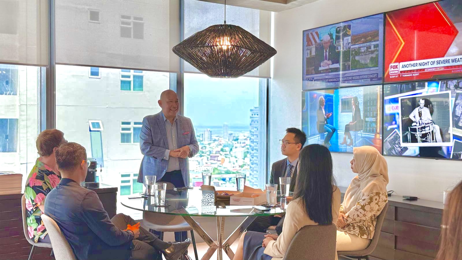 Stratbase Institute Meeting with Pacific Forum Young Leaders ...